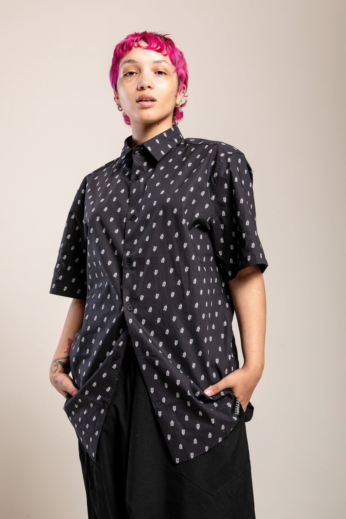 Grid Fin Button Up